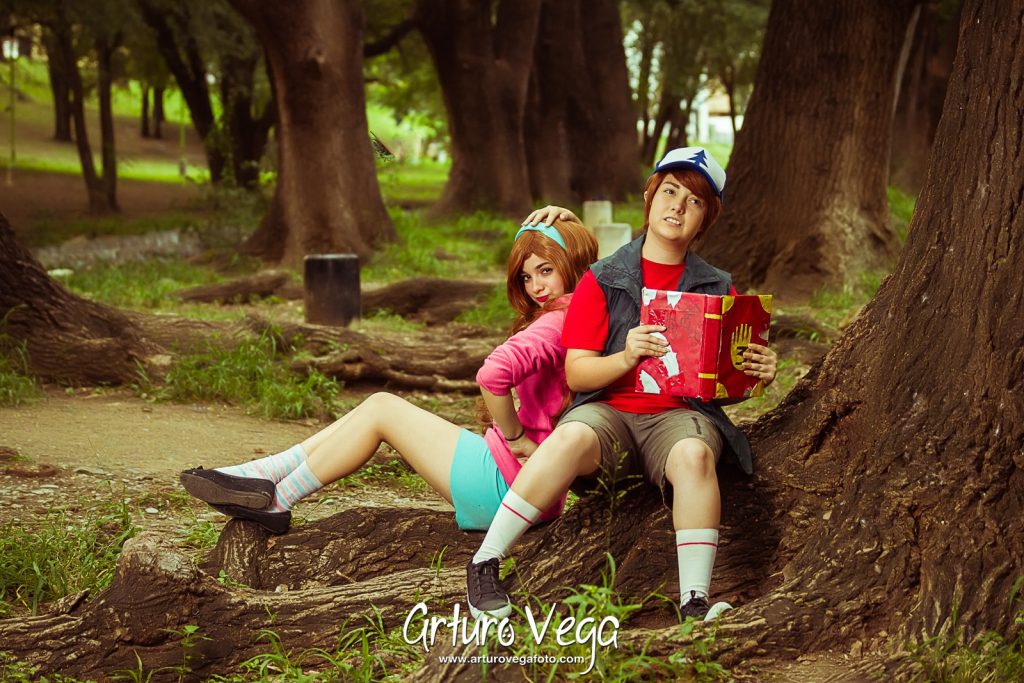 Gravity Falls cosplay - Mundo Cosplayer