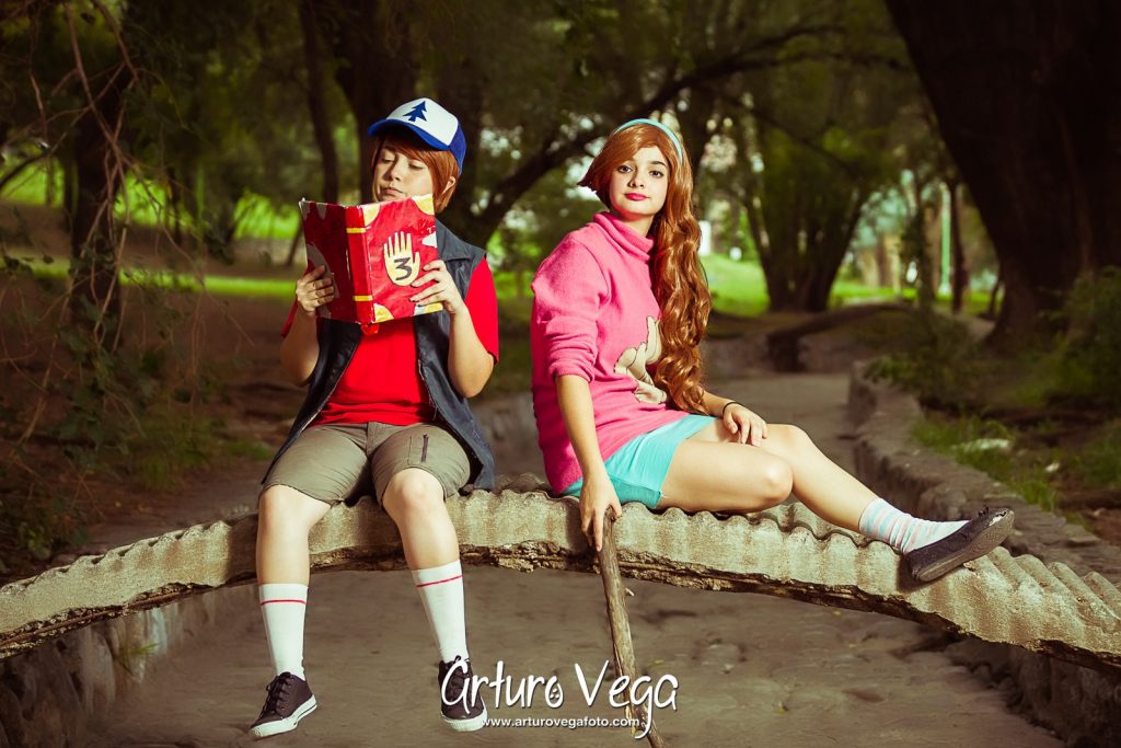 Gravity Falls cosplay - Mundo Cosplayer
