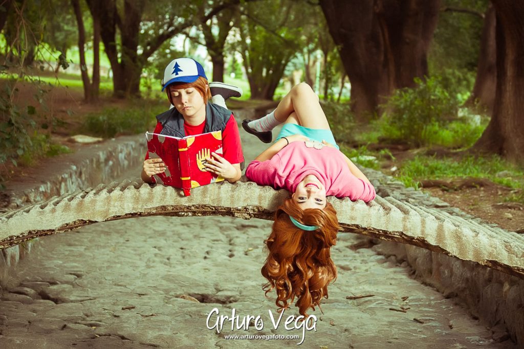 Gravity Falls cosplay - Mundo Cosplayer