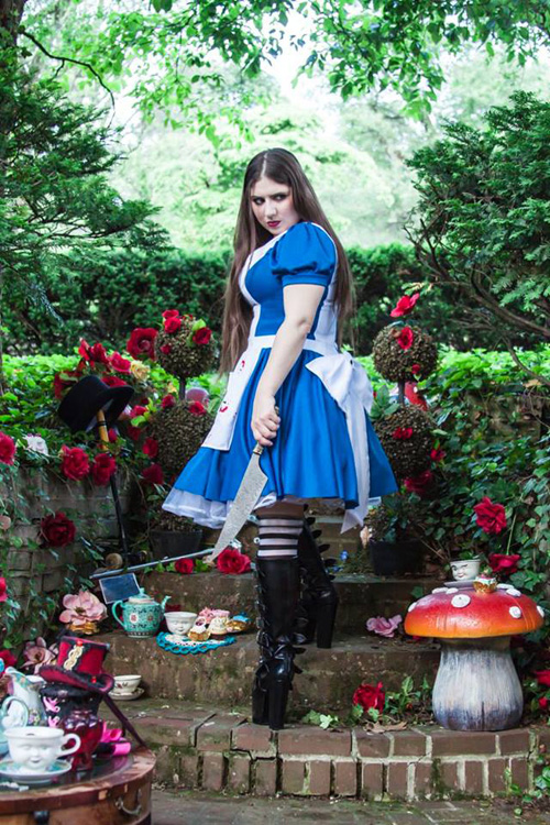 American McGee's Alice Cosplay - Mundo Cosplayer