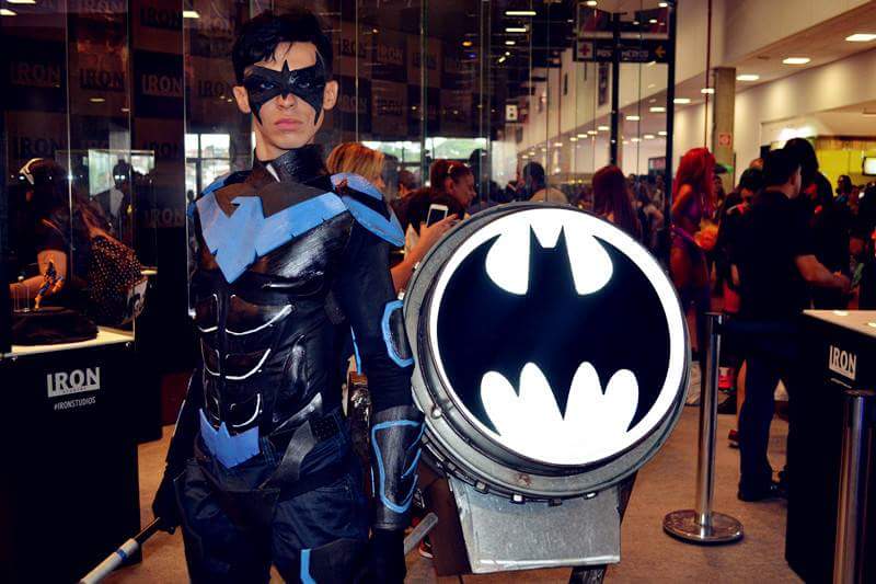 Casal faz cosplay de Asa Noturna e Estelar - Mundo Cosplayer