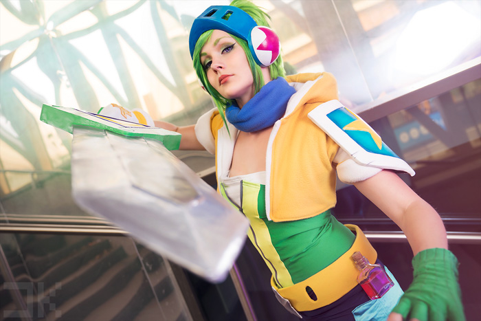Cosplay de Arcade Sona & Riven de League of Legends - Mundo Cosplayer