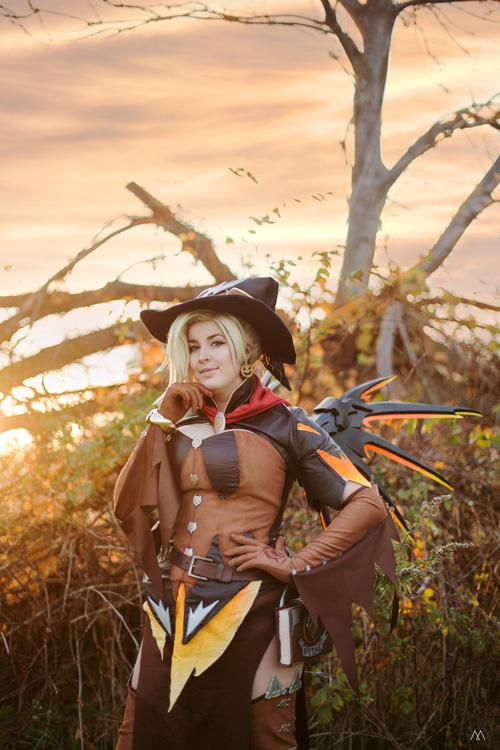 Cosplay de Witch Mercy de Overwatch - Mundo Cosplayer